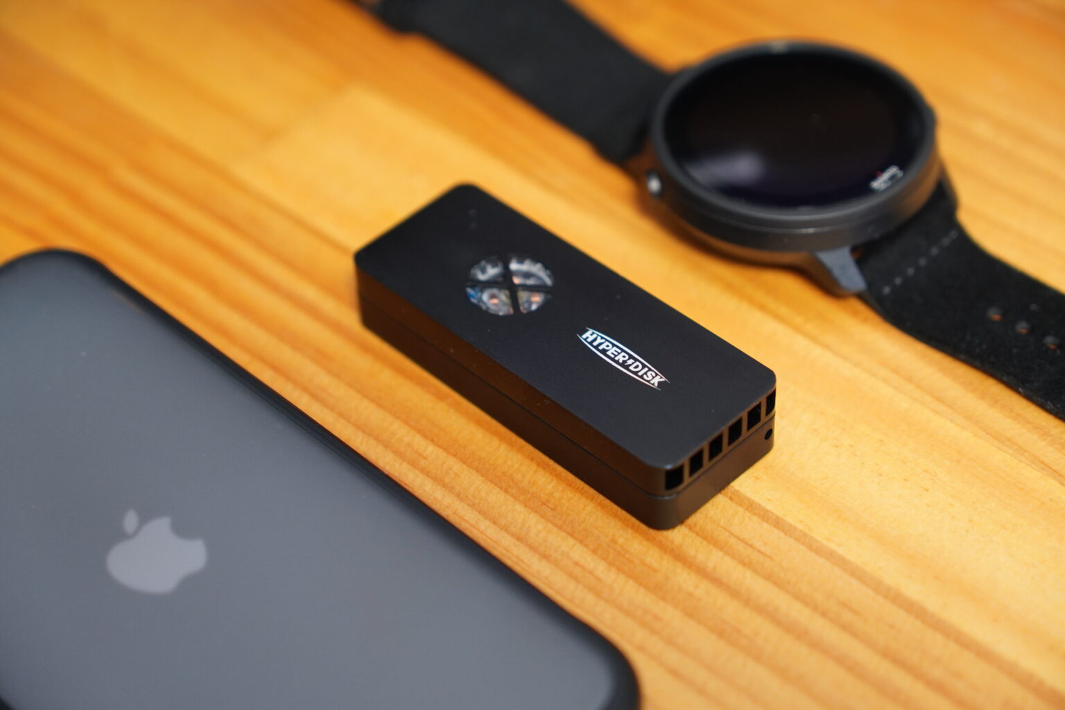 【レビュー】大容量データ転送も爆速で快適！超小型サイズのSSD「HyperDisk X」が登場 | NORILOG（ノリログ）